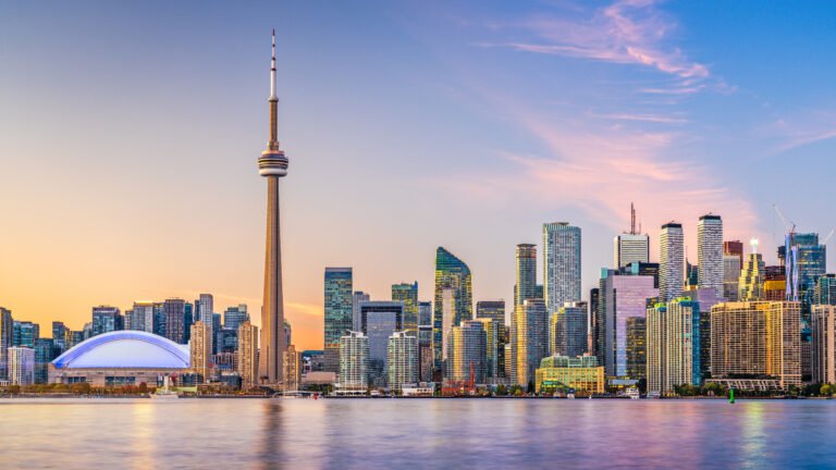15 Best Places to Visit in Canada: Ultimate Travel Guide